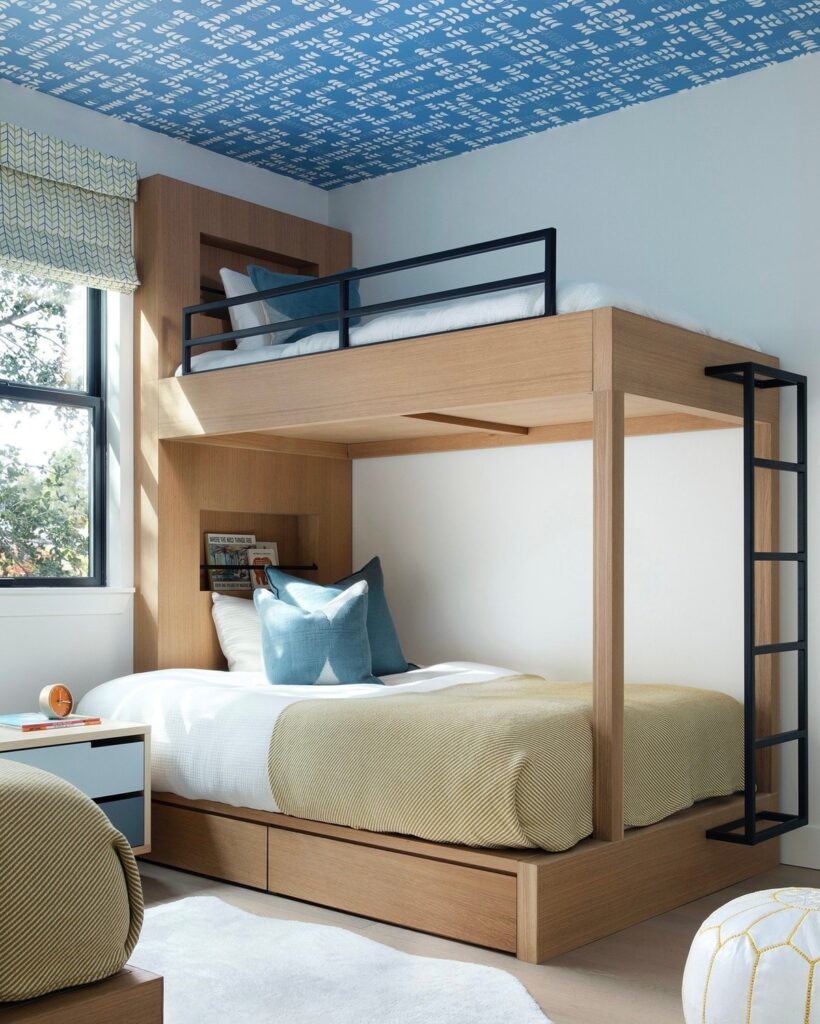 35 Smart Bunk Bed Ideas to Maximize Space and Comfort - Homee Bee