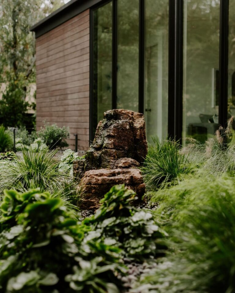 25 Landscaping with Large Rocks Ideas for a Bold Natural Look - Homee Bee