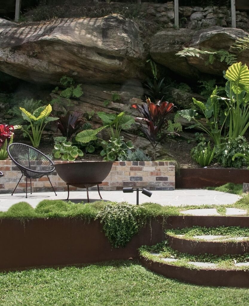 25 Landscaping with Large Rocks Ideas for a Bold Natural Look - Homee Bee